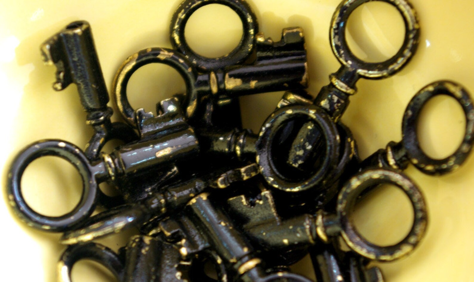 The Black Vintage Key - Etsy