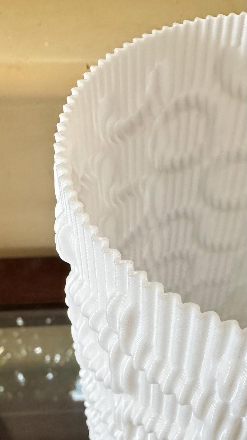 Lunfardos Seamless, a Mesh Funky Original Pendant Lamp Shade in White ...