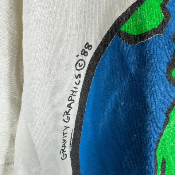 Vintage 1988 Earth Gravity Graphics Pop Art Style sin… - Gem