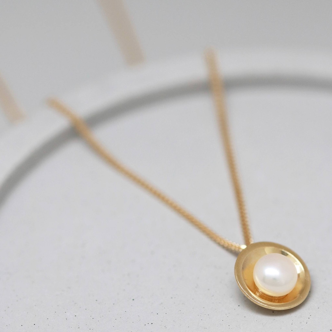 Gold Pearl Necklace. Handmade 9ct Gold Pearl Pendant Necklace - Etsy