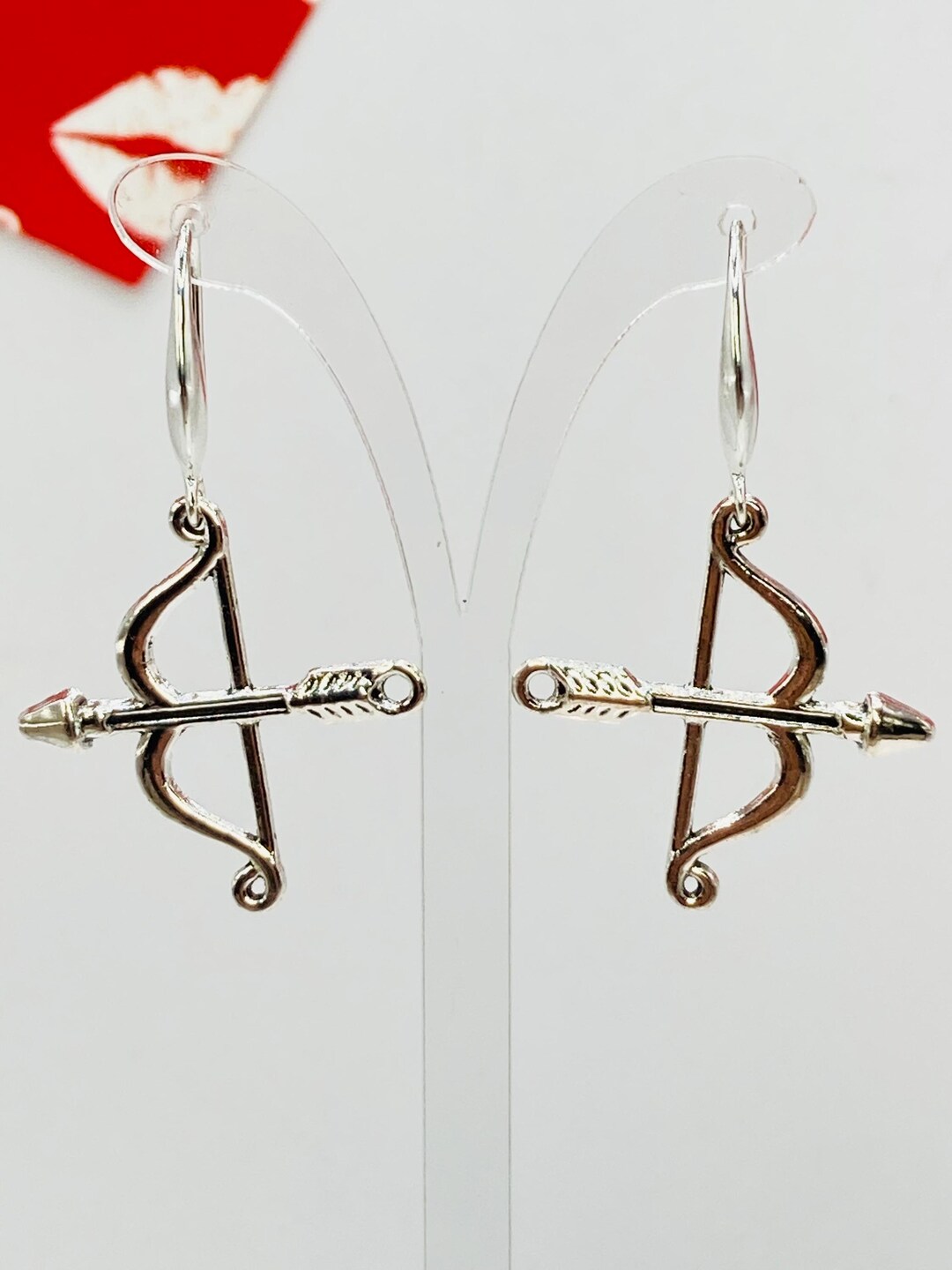 St. Valentines Day Bow and Arrow Earrings. - Etsy