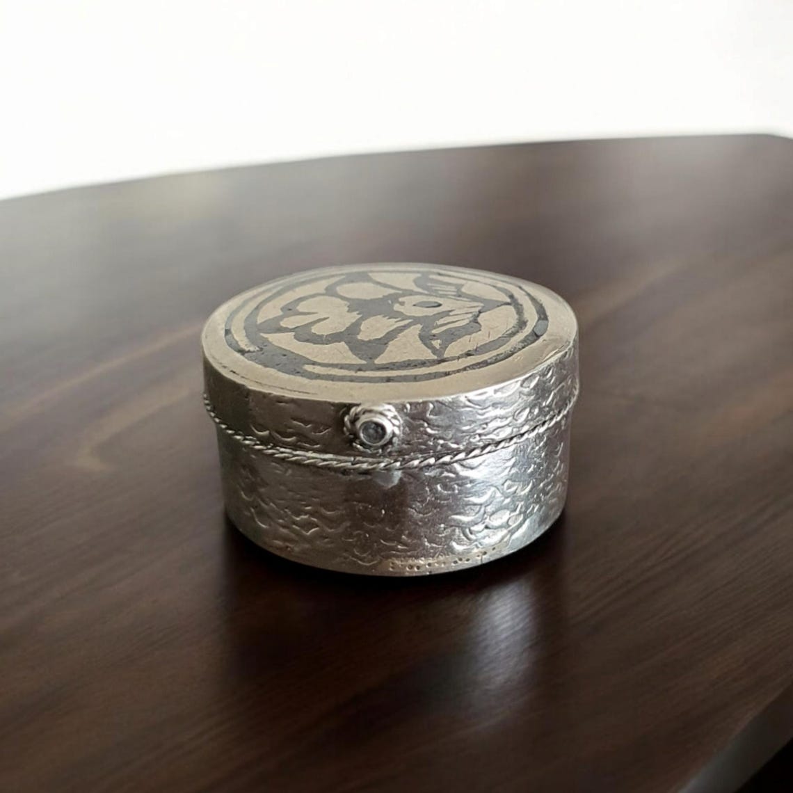Vintage Silver Pill Box With Niello Design – Silver 800 Round Pill Box ...