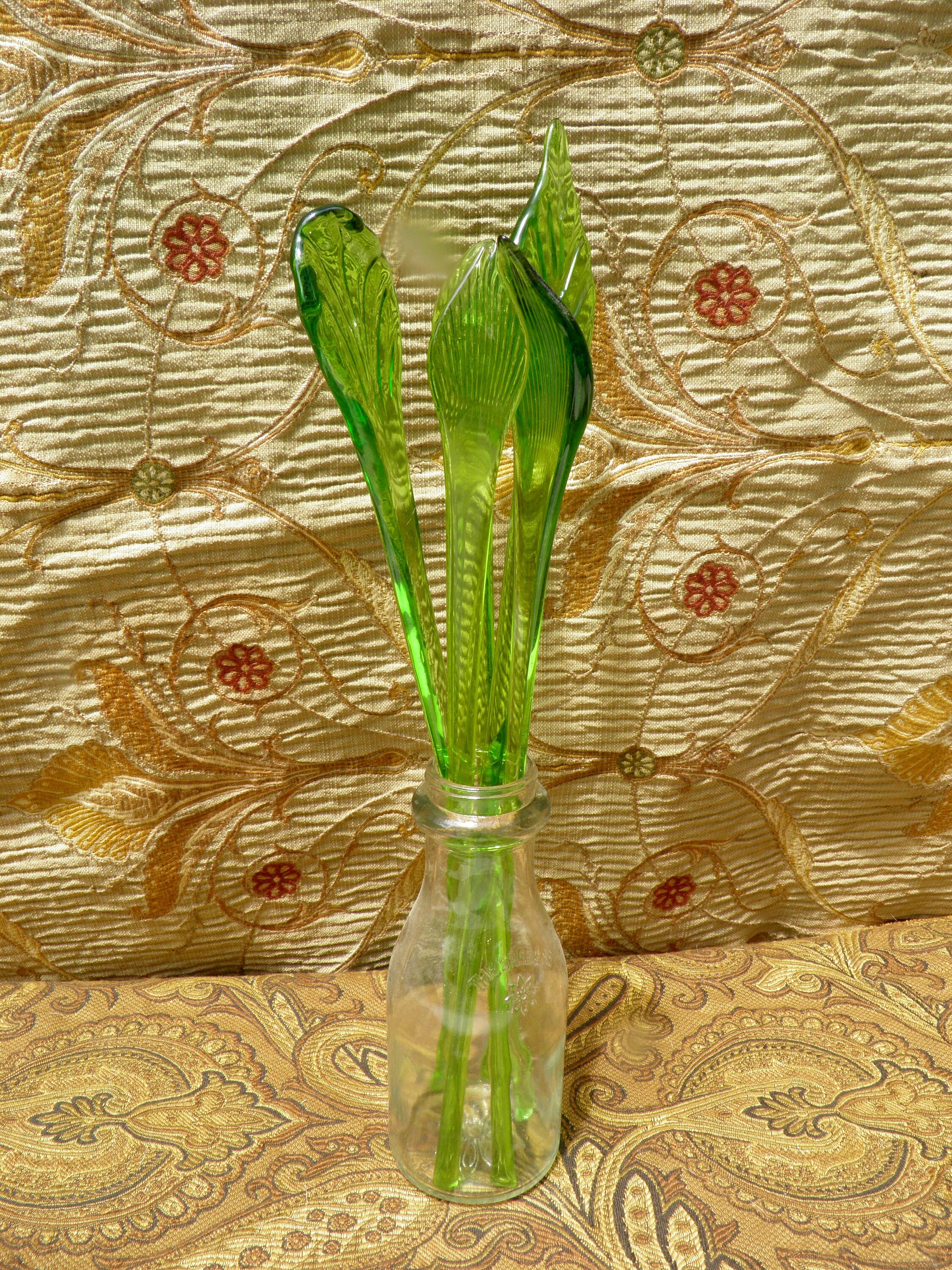 Hand Blown Glass Garden Leaf Art Sculpture, Flower Vase Long Stem Green ...