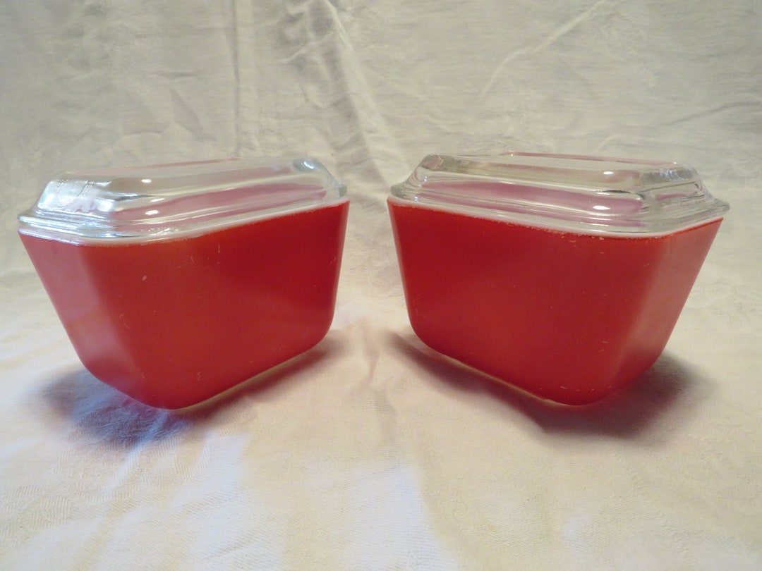 Pyrex Primary Colors Red Refrigerator Dishes, Set of 2. - Etsy