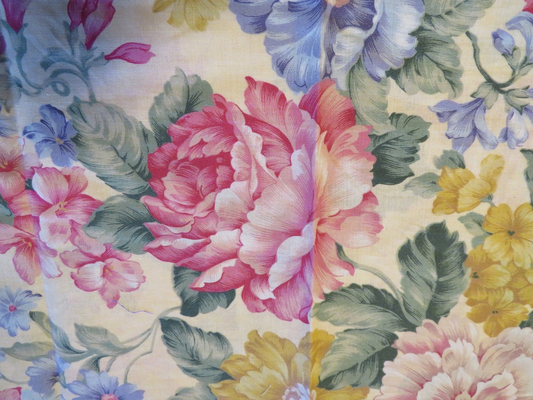 Floral Print by Cranston. 1/2 Yard. - Etsy