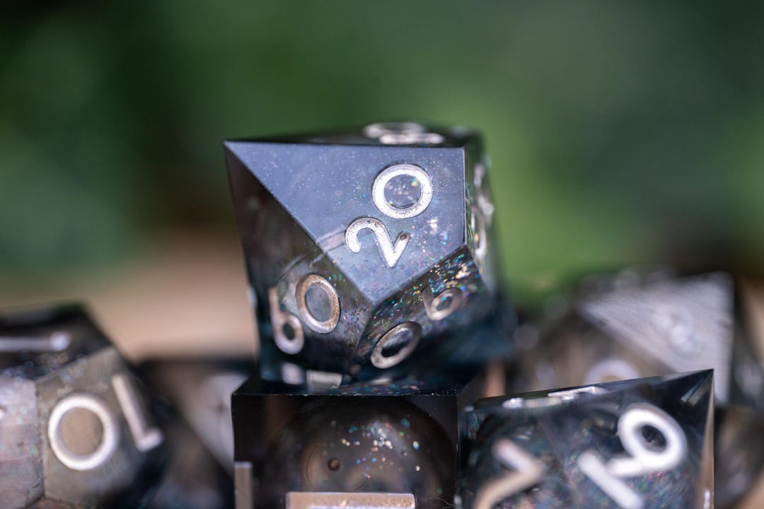 Liquid Core Dice for Dnd / Sharp Edge Dice / Glitter Dnd Dice Set ...