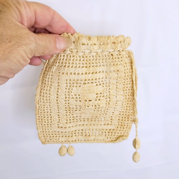 Small Vintage Filet Crochet Drawstring Bag in Ecru - … - Gem