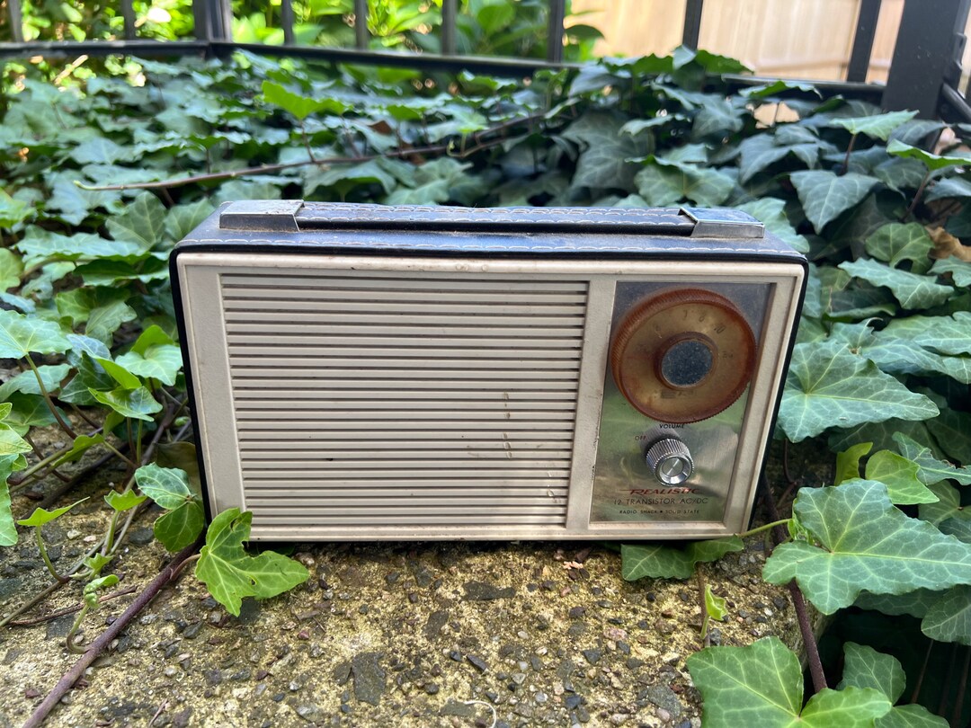 1950's Vintage Realistic Radio - Made in Japan - Etsy