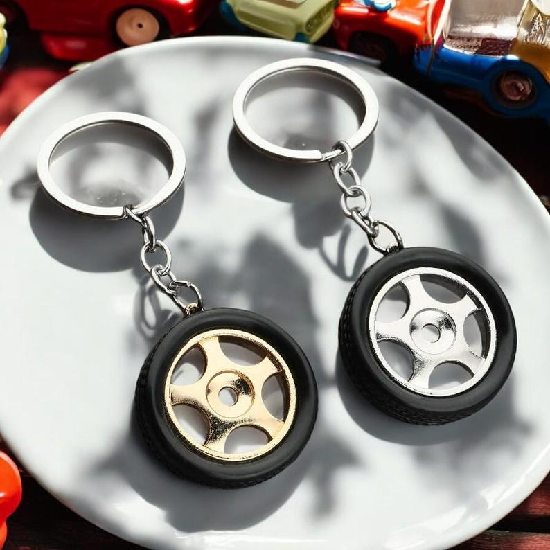 Car Tire Keychain - Rubber Tyre Auto Key Ring - Perfect Car Gift for F1 ...