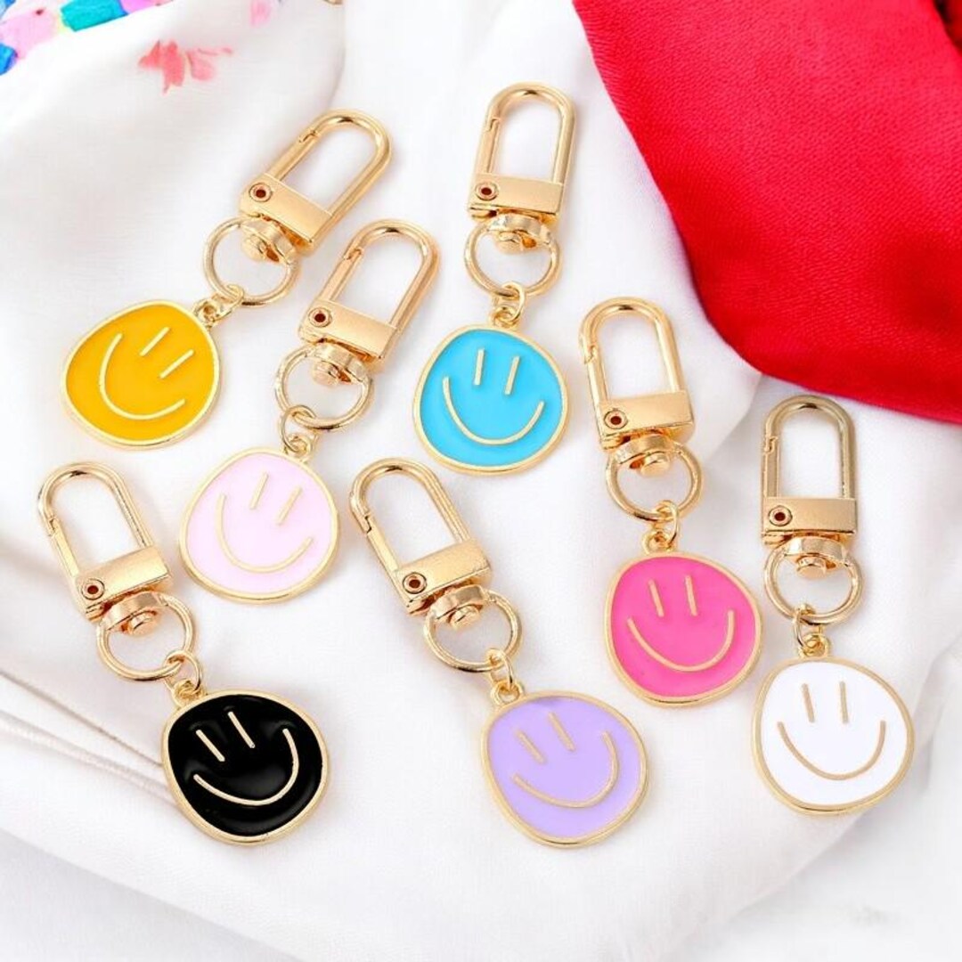 Smiley Face Metal Keychain | Happy Face Bag Accessories for Women ...