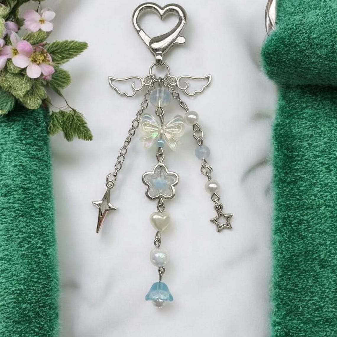 Angel Wing Y2K Keychain - Elegant and Symbolic Accessory, Guardian ...