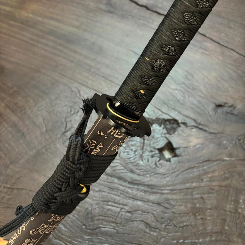 Hand-forged T10 Carbon Steel Katana Sword With Real Hamon - Classic ...
