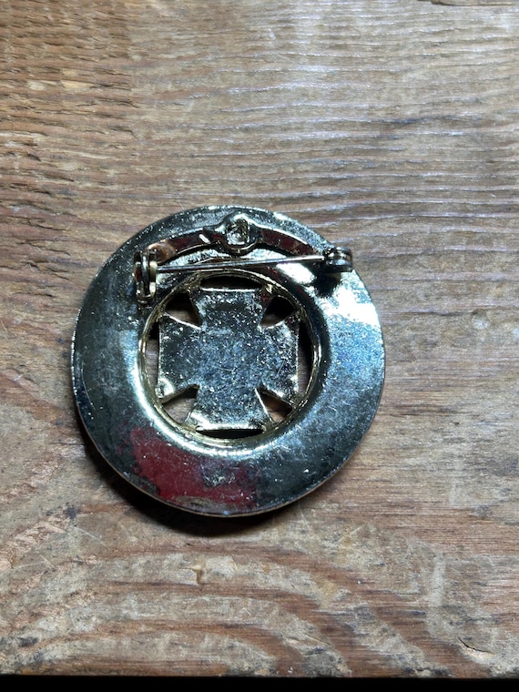 Knights Templar Masonic Lapel Pin Brooch (Gold tone, … - Gem