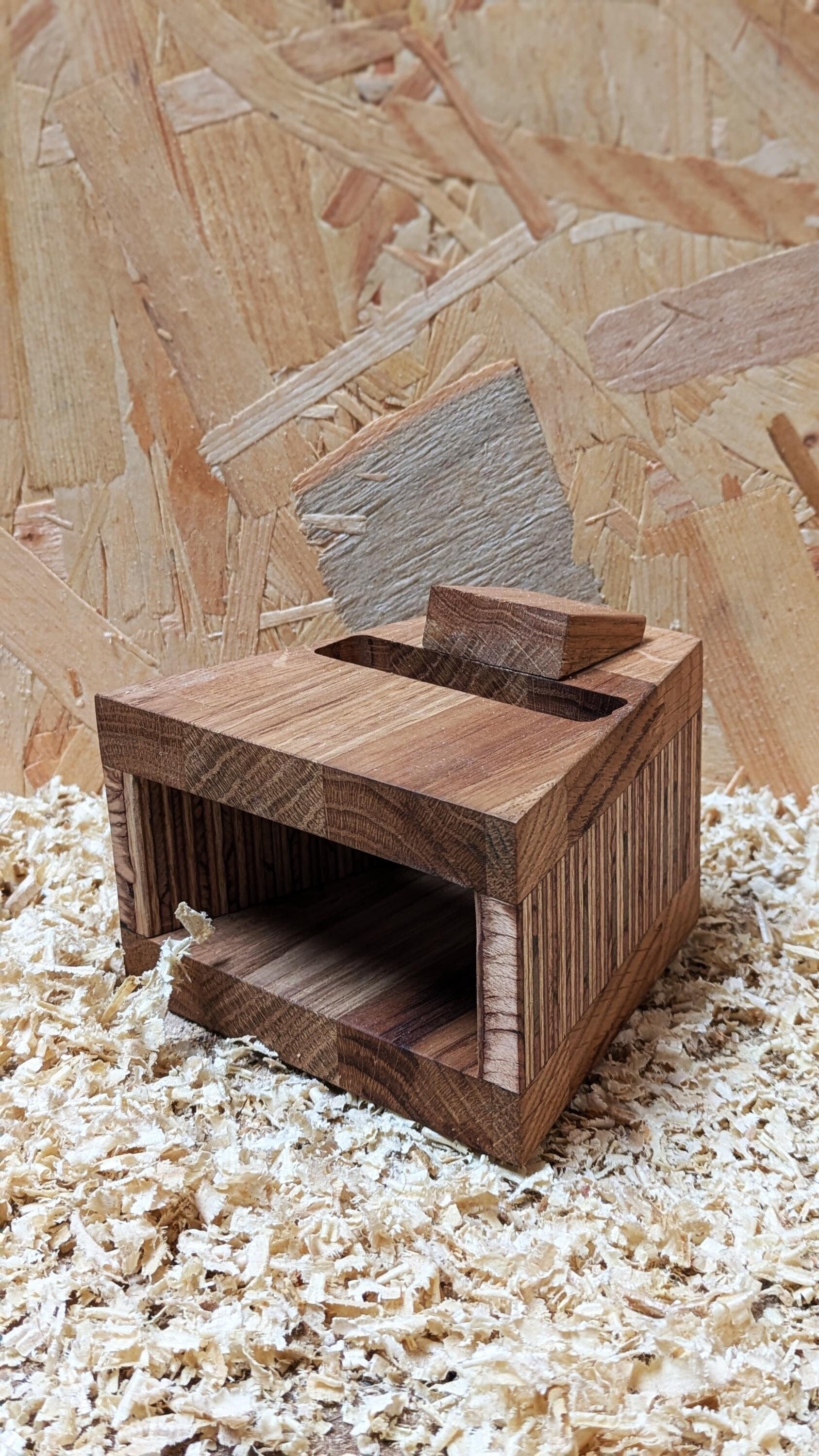 Handmade Wooden Passive Amplifier and Smartphone Stand - Oak ...