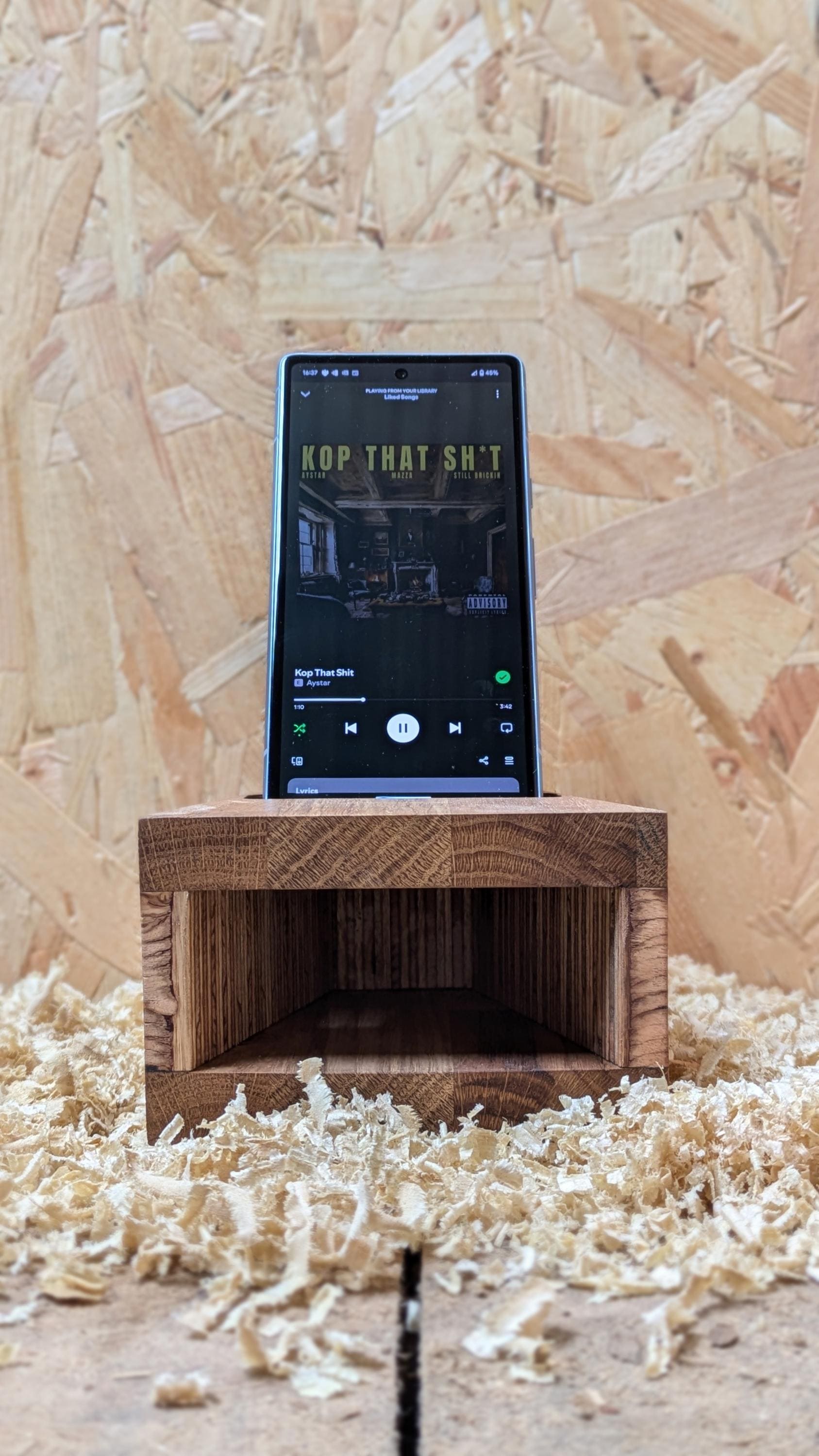Handmade Wooden Passive Amplifier and Smartphone Stand - Oak ...