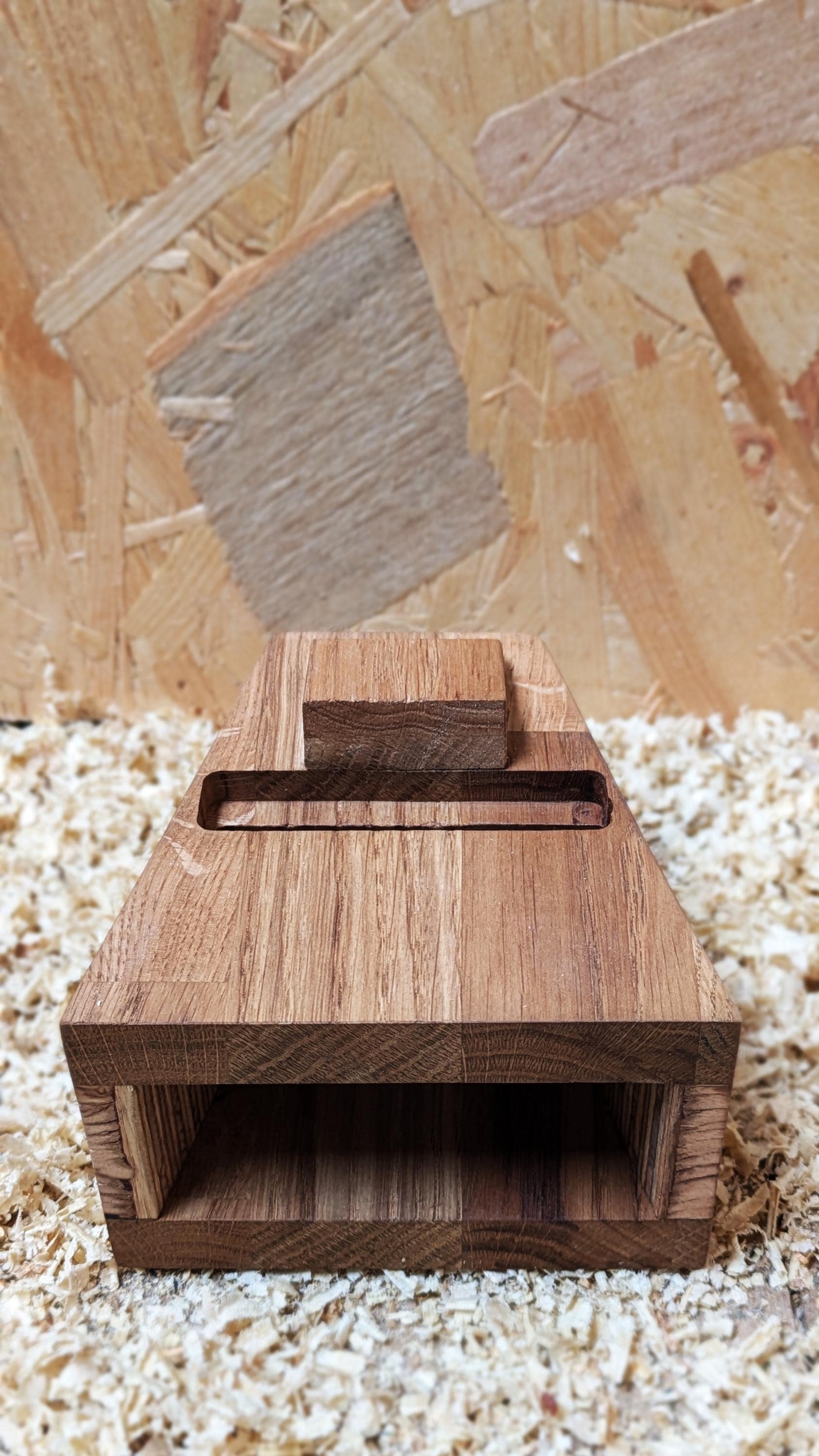 Handmade Wooden Passive Amplifier and Smartphone Stand - Oak ...