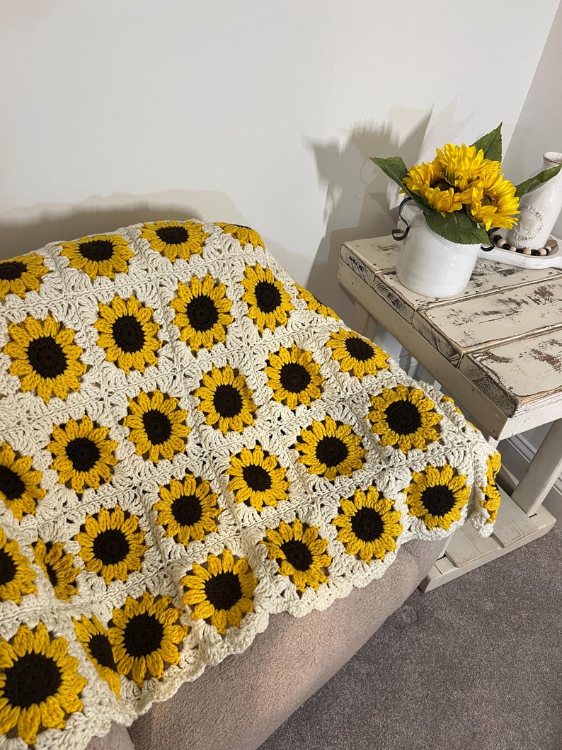 Sunflower Granny Square Crochet Blanket - Etsy