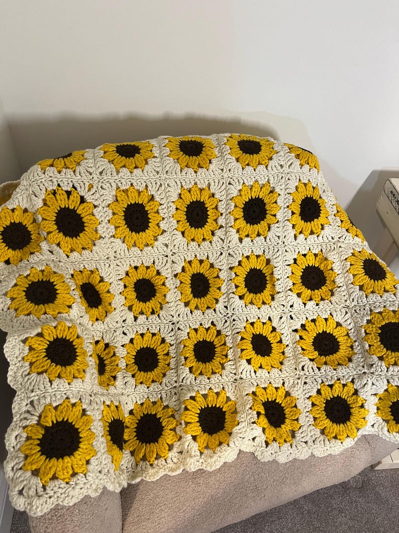 Sunflower Granny Square Crochet Blanket - Etsy