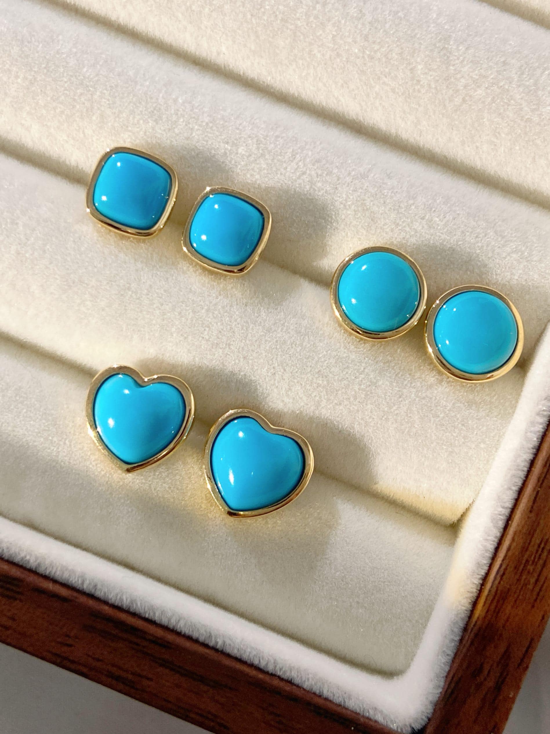 18K Gold Turquoise Stud Earrings: Fine Jewelry (AU750) - Etsy