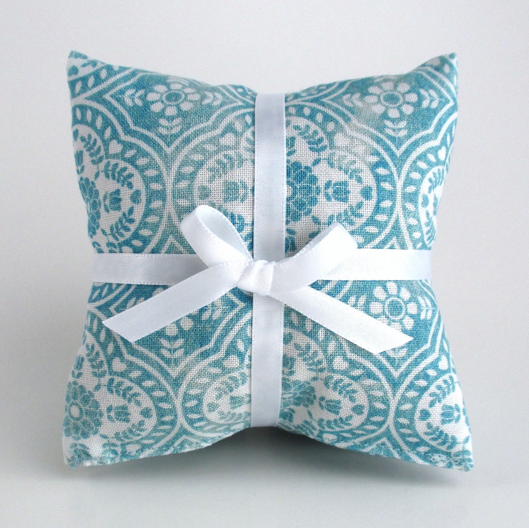 Lavender Sachets Aqua Blue Damask Aromatherapy Sachets Set of 3 3 3/4 X ...