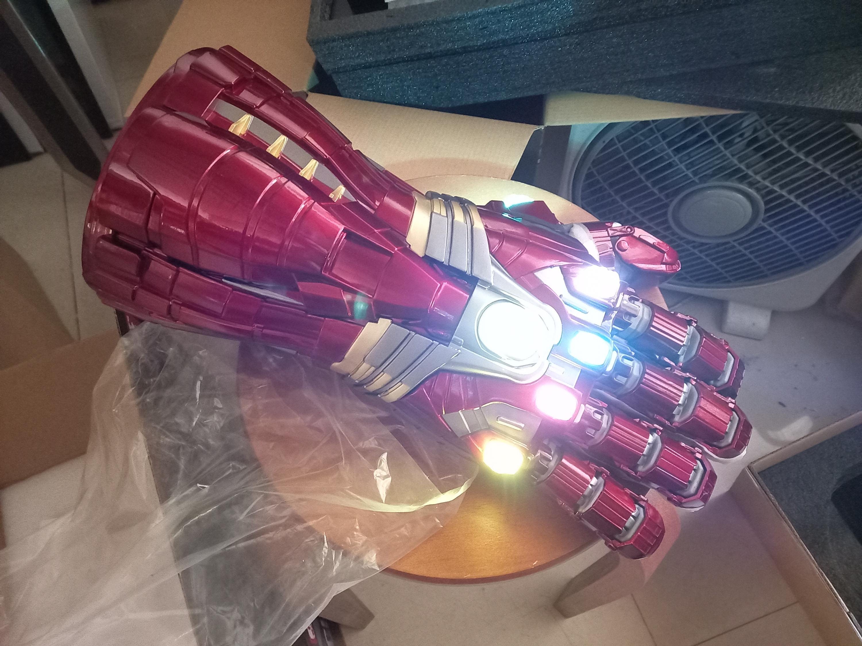 Infinity Nano Gauntlet Time Eye Stone Gem Box Cosplay Iron Man Dr ...