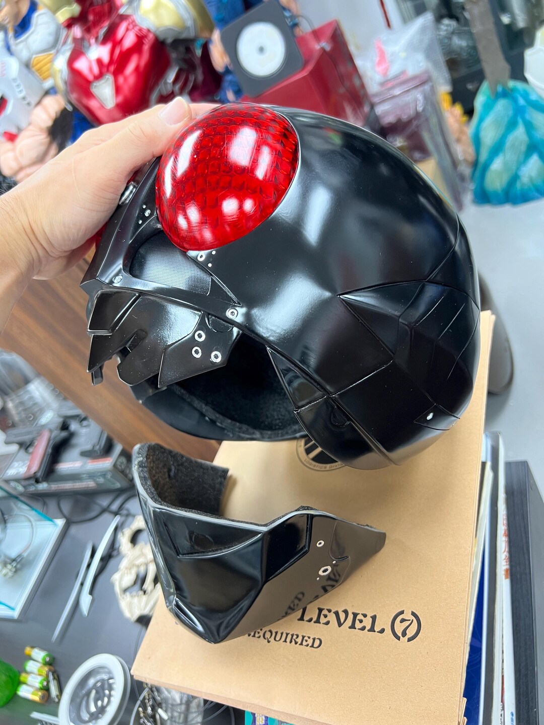 High End Resin LED Masked Kamen Rider Shocker Black Helmet Cosplay Mask ...