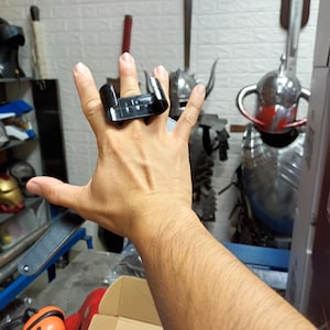 Infinity Nano Gauntlet Time Eye Stone Gem Box Cosplay Iron Man Dr ...