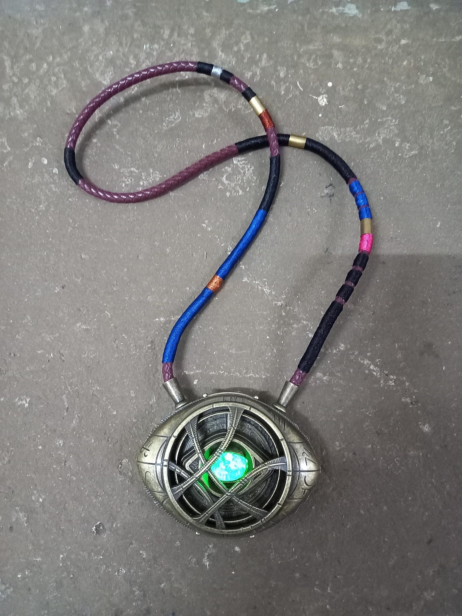 Infinity Nano Gauntlet Time Eye Stone Gem Box Cosplay Iron Man Dr ...