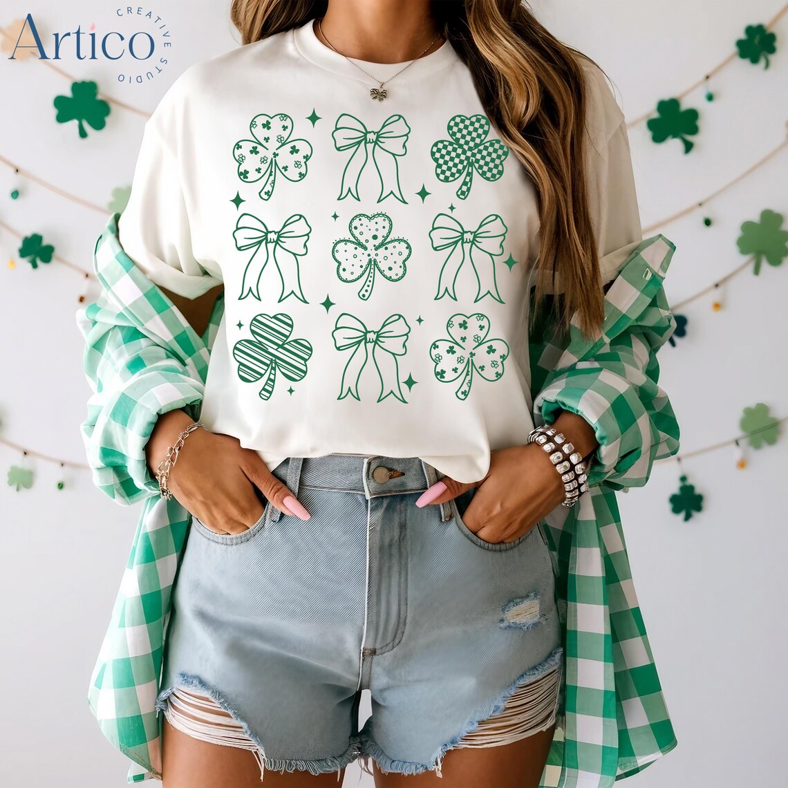 Coquette Shamrock PNG: Girly St Patrick's Day Clover T Shirt Design ...
