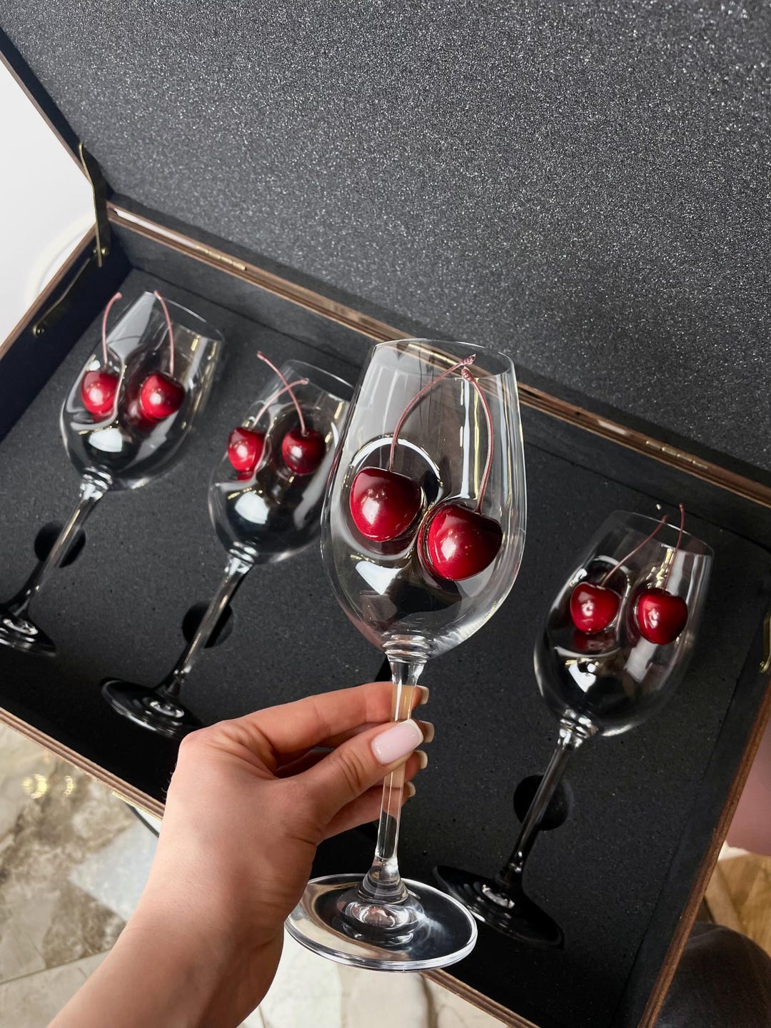 Embedded Cherry Wine Glasses Set, Red Fruit Glass Art Drinkware, Luxury ...