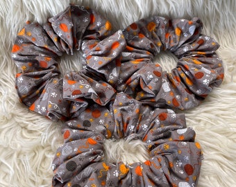 Plump Cats Felines Fabric Hair Scrunchie, Women's Accessories, Tabby ...