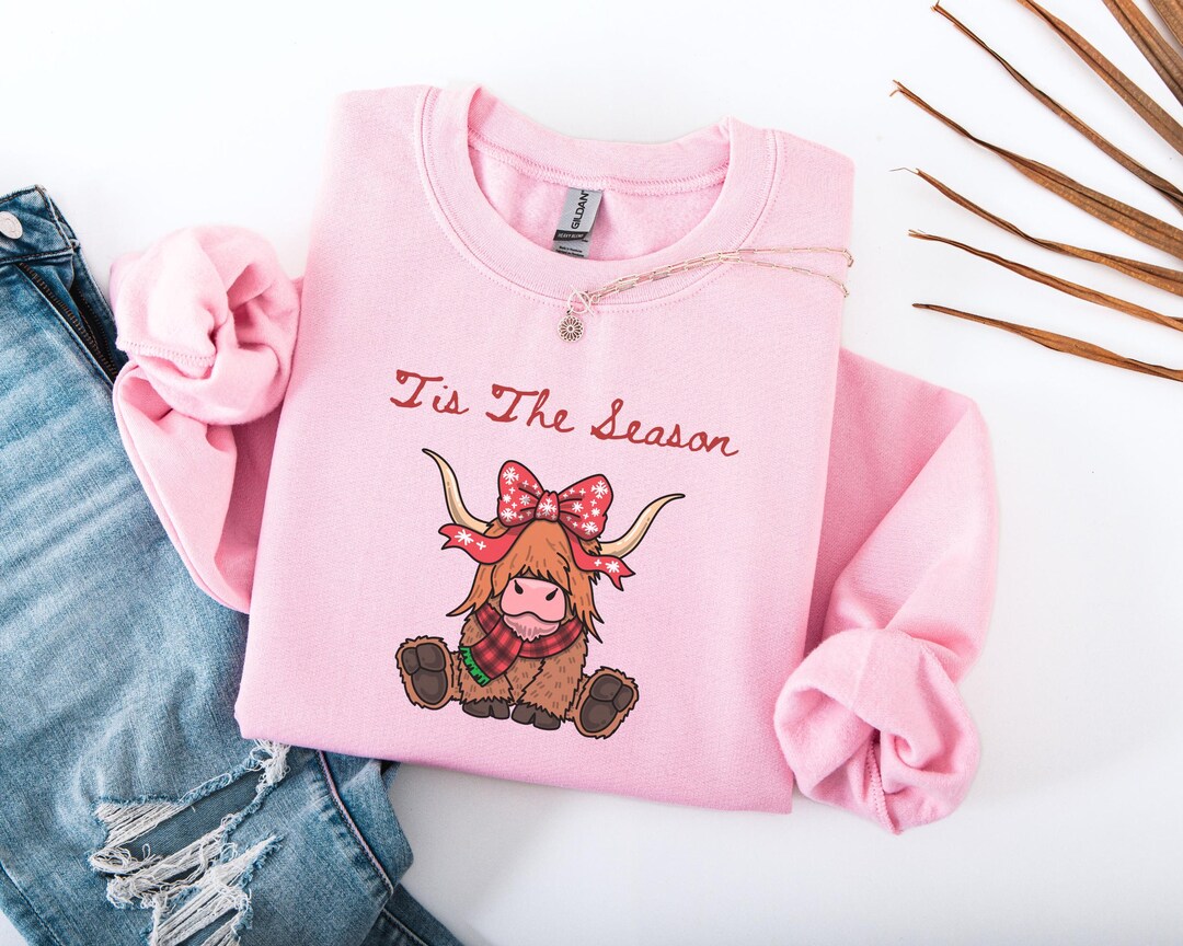 Tis the Season Highland Cow Sweatshirt, Coquette Cow Holiday Farm ...