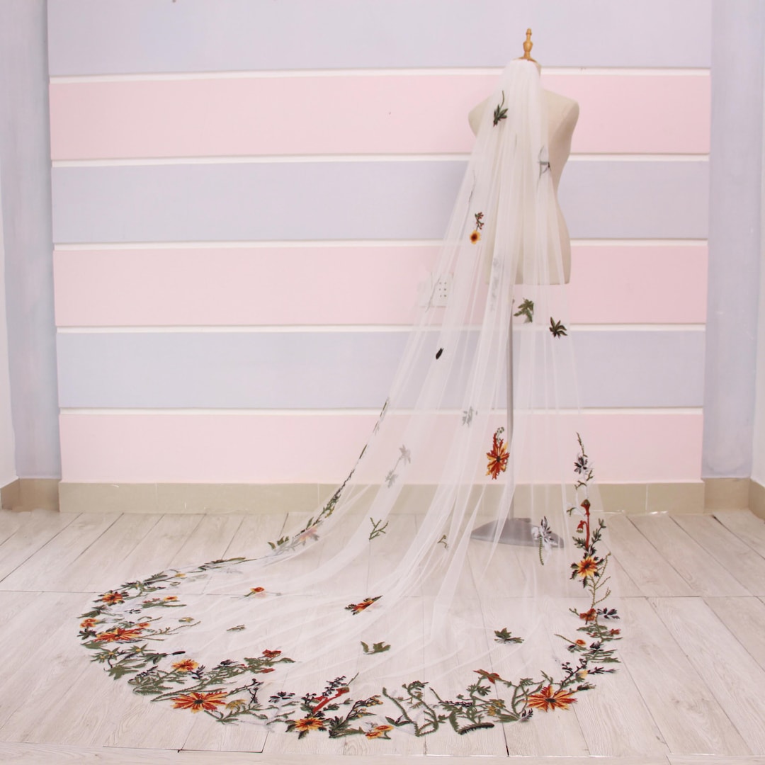V3, Autumn Wedding Veil | Wildflower Cathedral Veil With Fall Floral ...