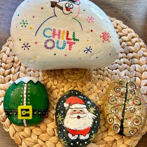 Christmas Themed Painted Rocks - Etsy