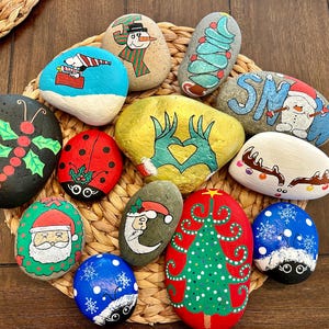 Christmas Themed Painted Rocks - Etsy