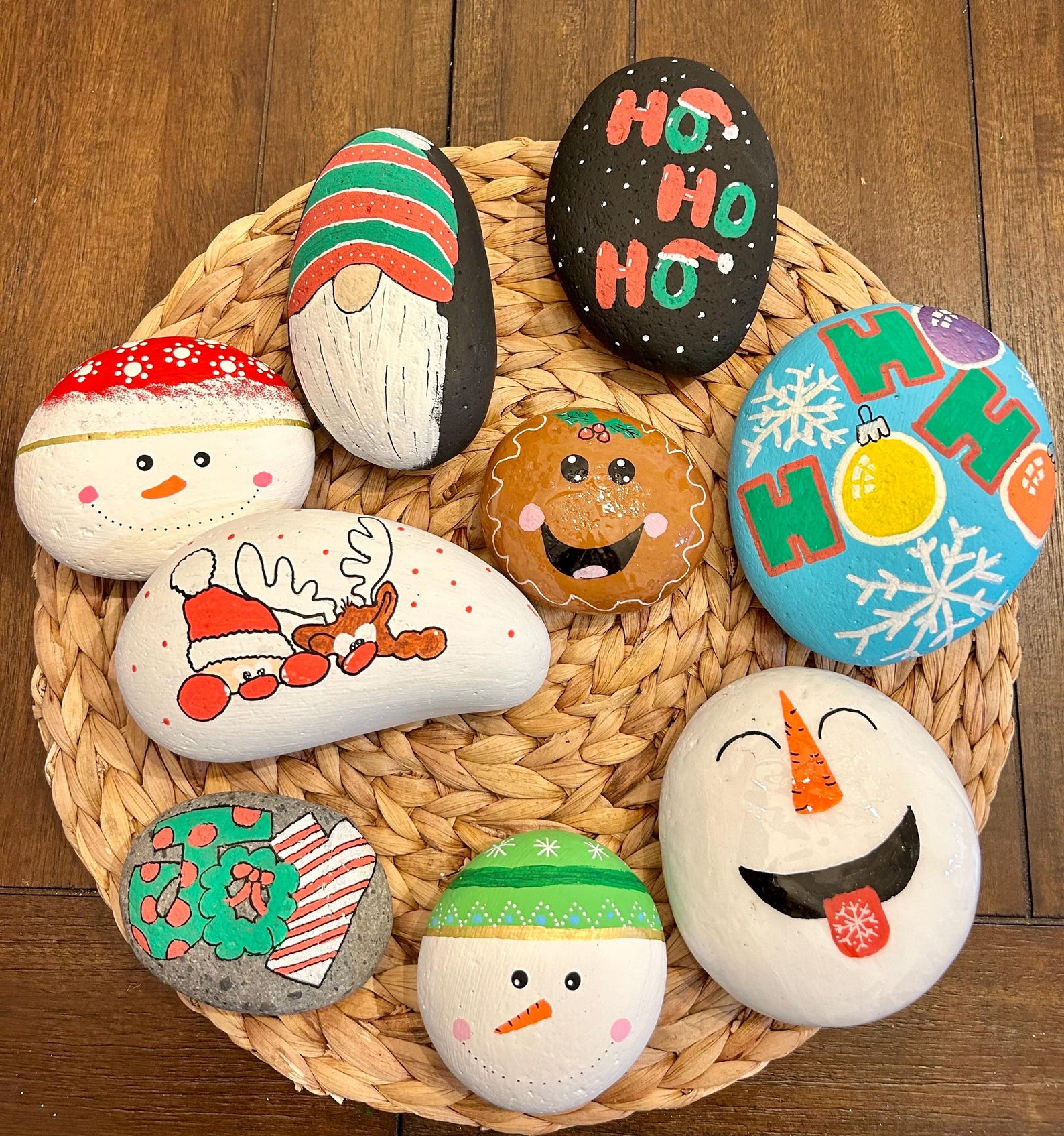 Christmas Themed Painted Rocks - Etsy