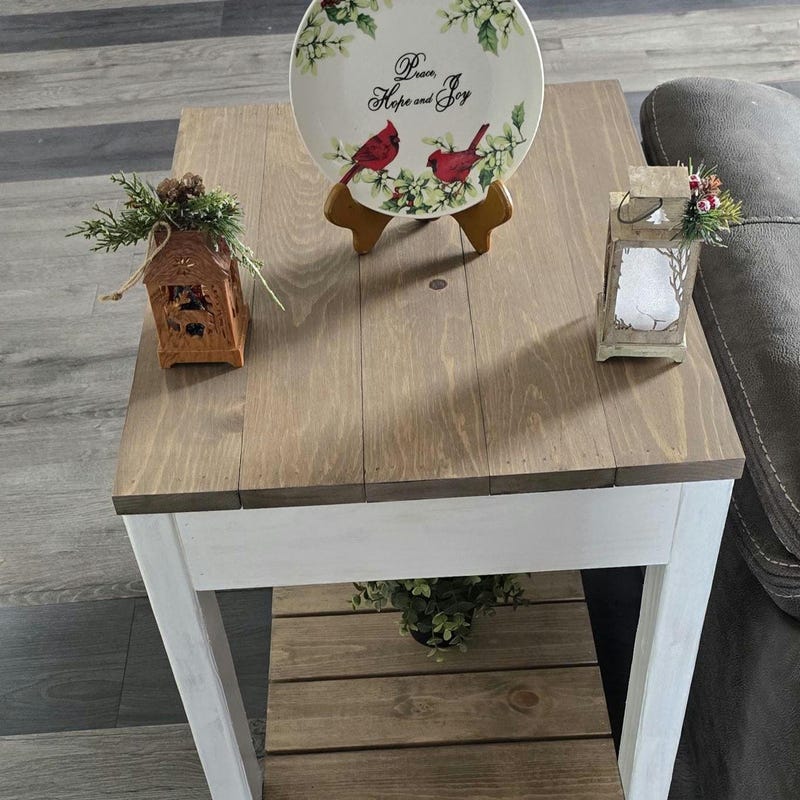 Farmhouse End Table - Etsy