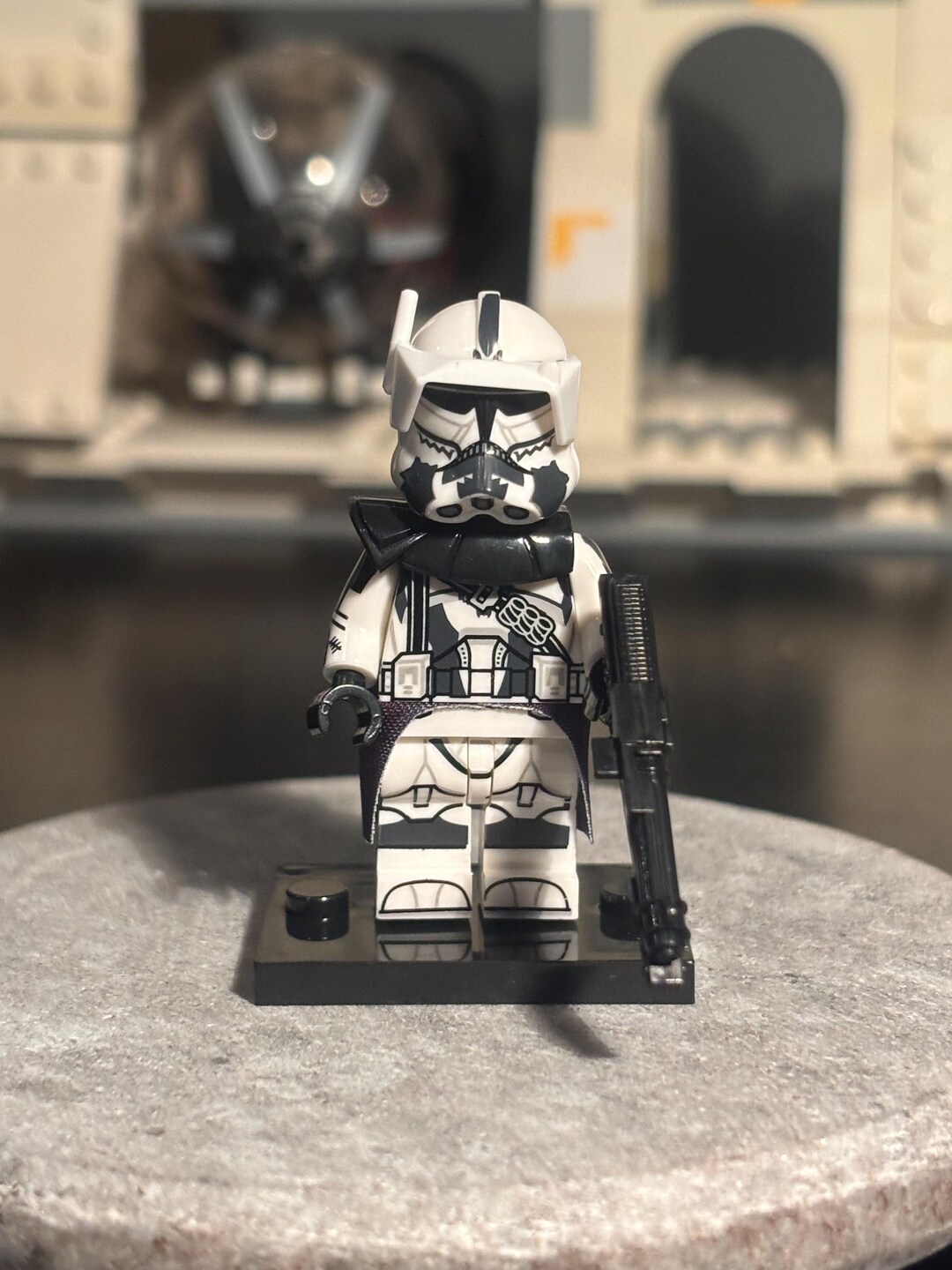 Custom 104th Battalion Clone Trooper Minifigure: Star Wars Collector ...