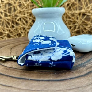 Wireless Earbud Case, Elegant Navy Fabric With White Flowers With Snap ...