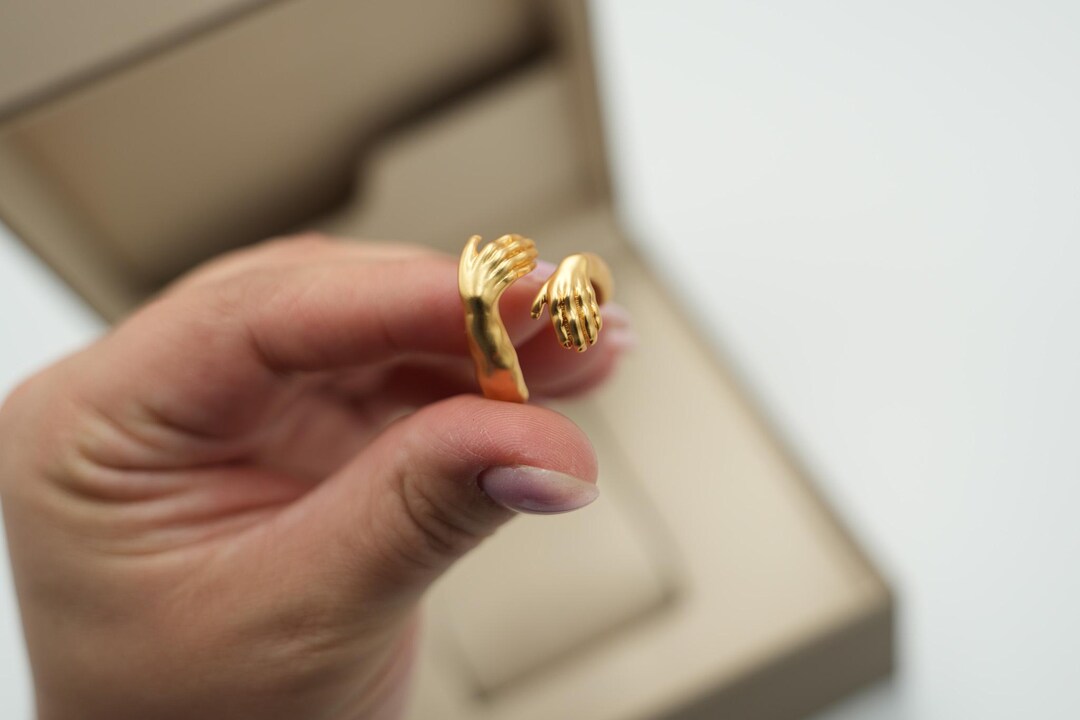 Hugging Hands Ring Schiaparelli Inspired Ring - Etsy