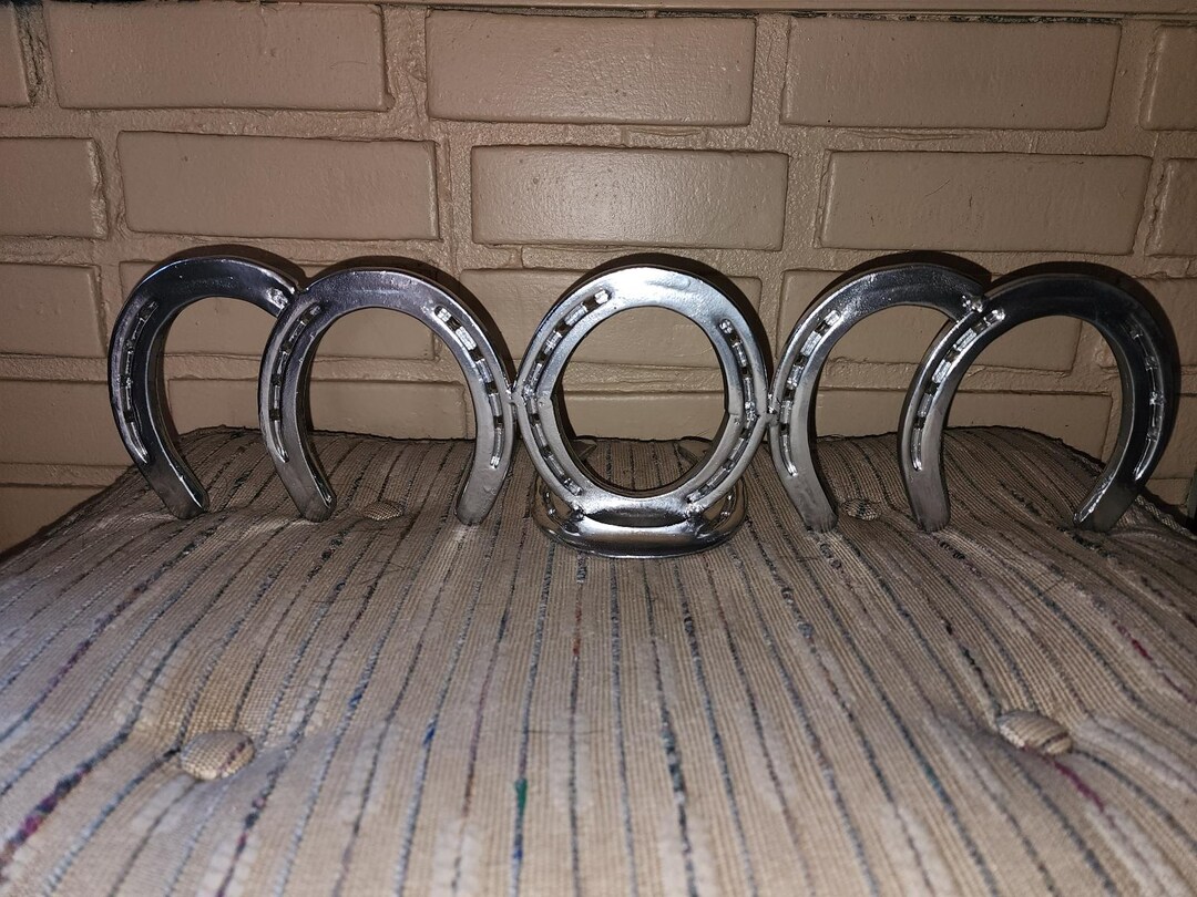 Mom Horseshoe Stand - Etsy