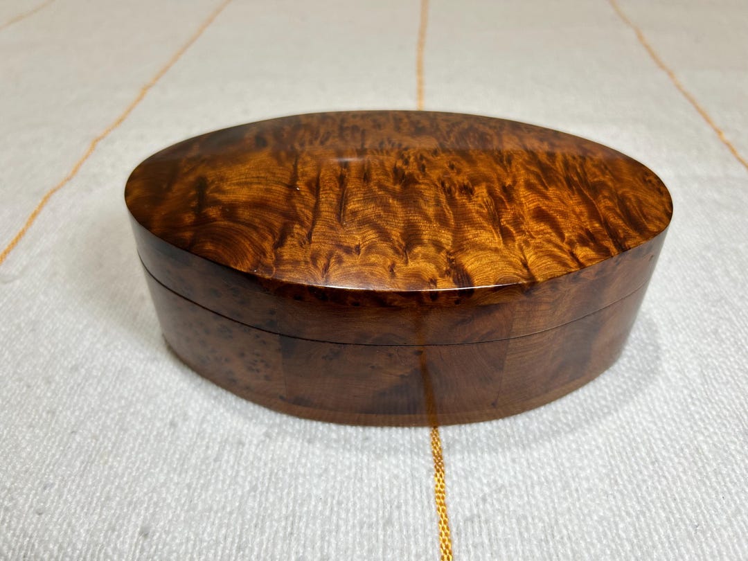 Ovale Thuya Wood Root Box. Unique Handmade Craft. Decorative Box ...