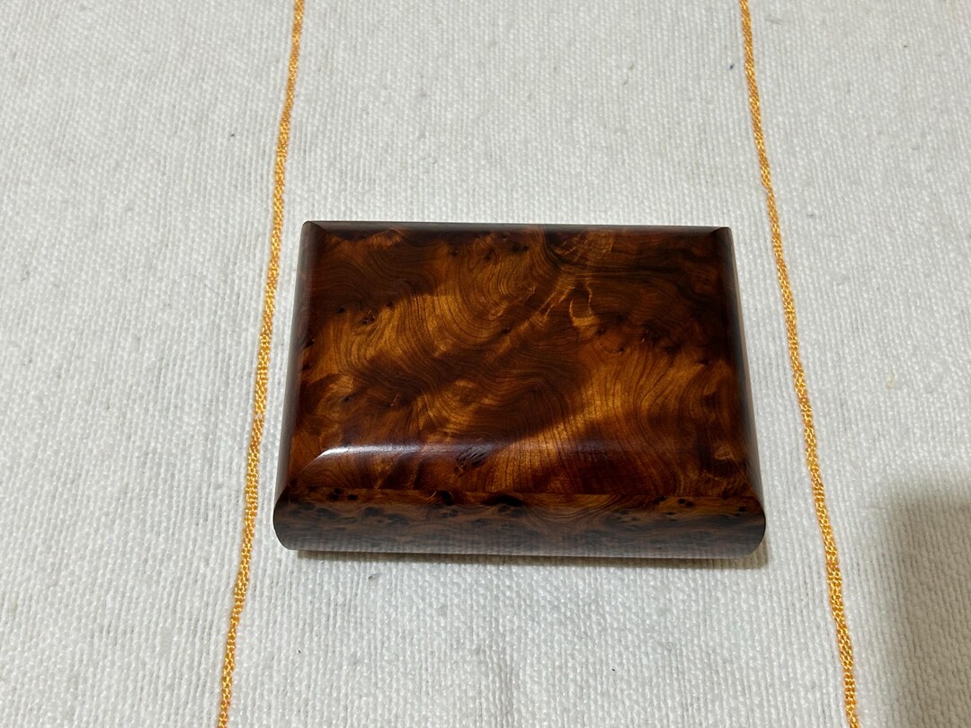 Small Thuya Wood Root Box. Unique Handmade Craft. Decorative Box. Best ...