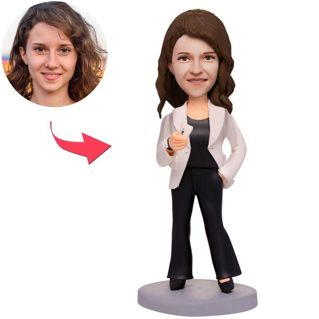 Custom Bobbleheads for the Modern Businesswoman With Personalised Text ...