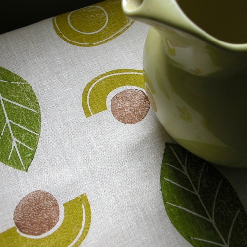 Tablecloth White Abstract Garden Leaves 37x37 or | Etsy