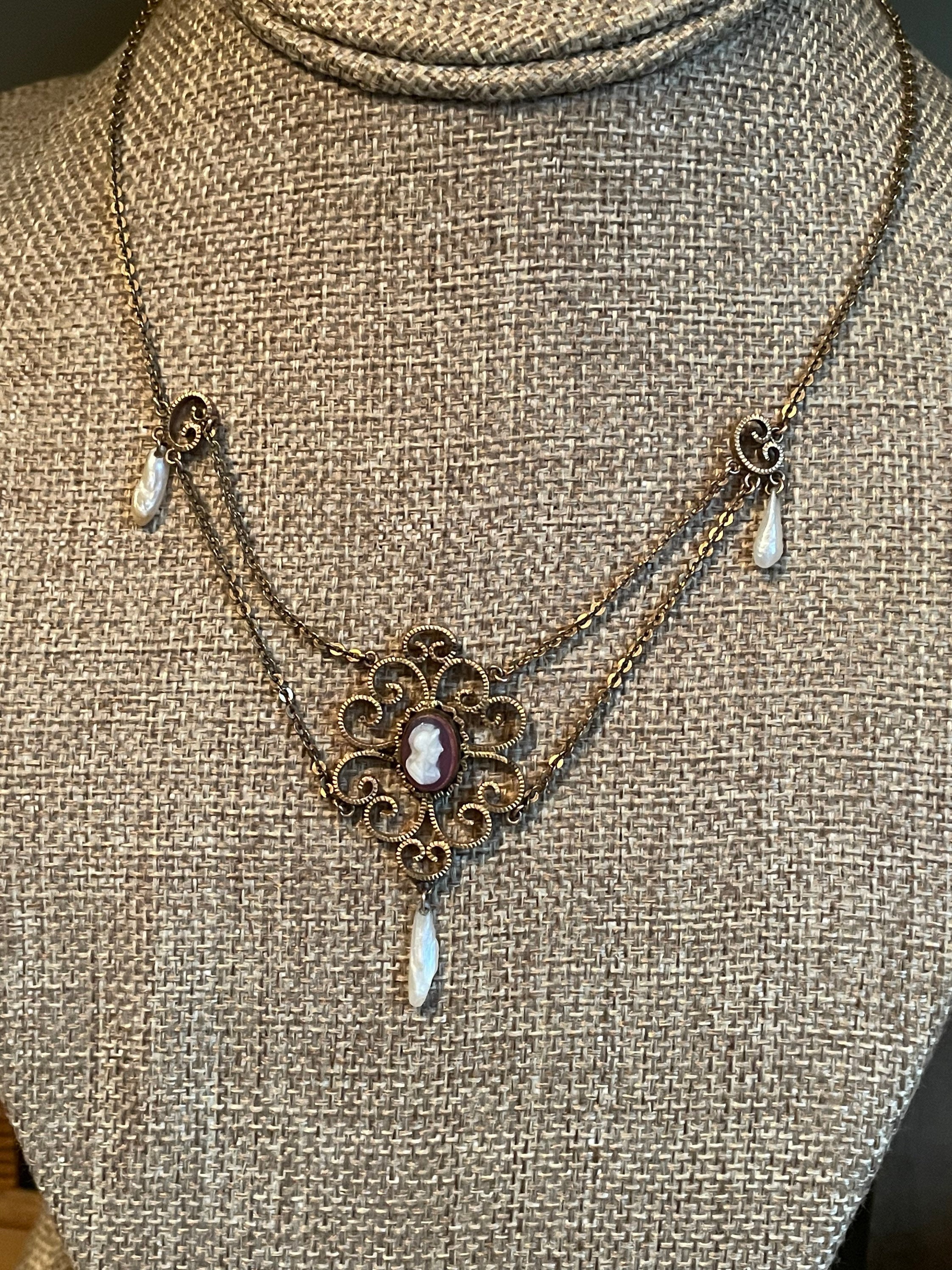 C1920 Gold Filled Agate Cameo Festoon Necklace With Dog Tooth Pearl ...