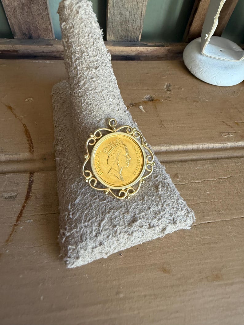 10 Dollars Elzabeth II Seahorse .999 Gold Coin in 14k Pendant - Etsy