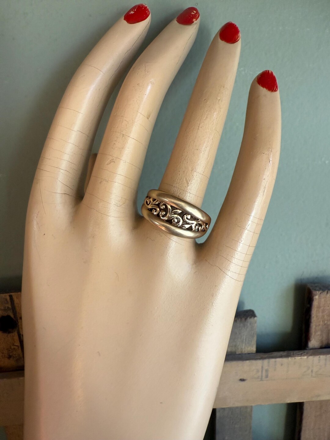 Vintage Solid 10K Yellow Gold Scroll Work Band - Etsy Australia
