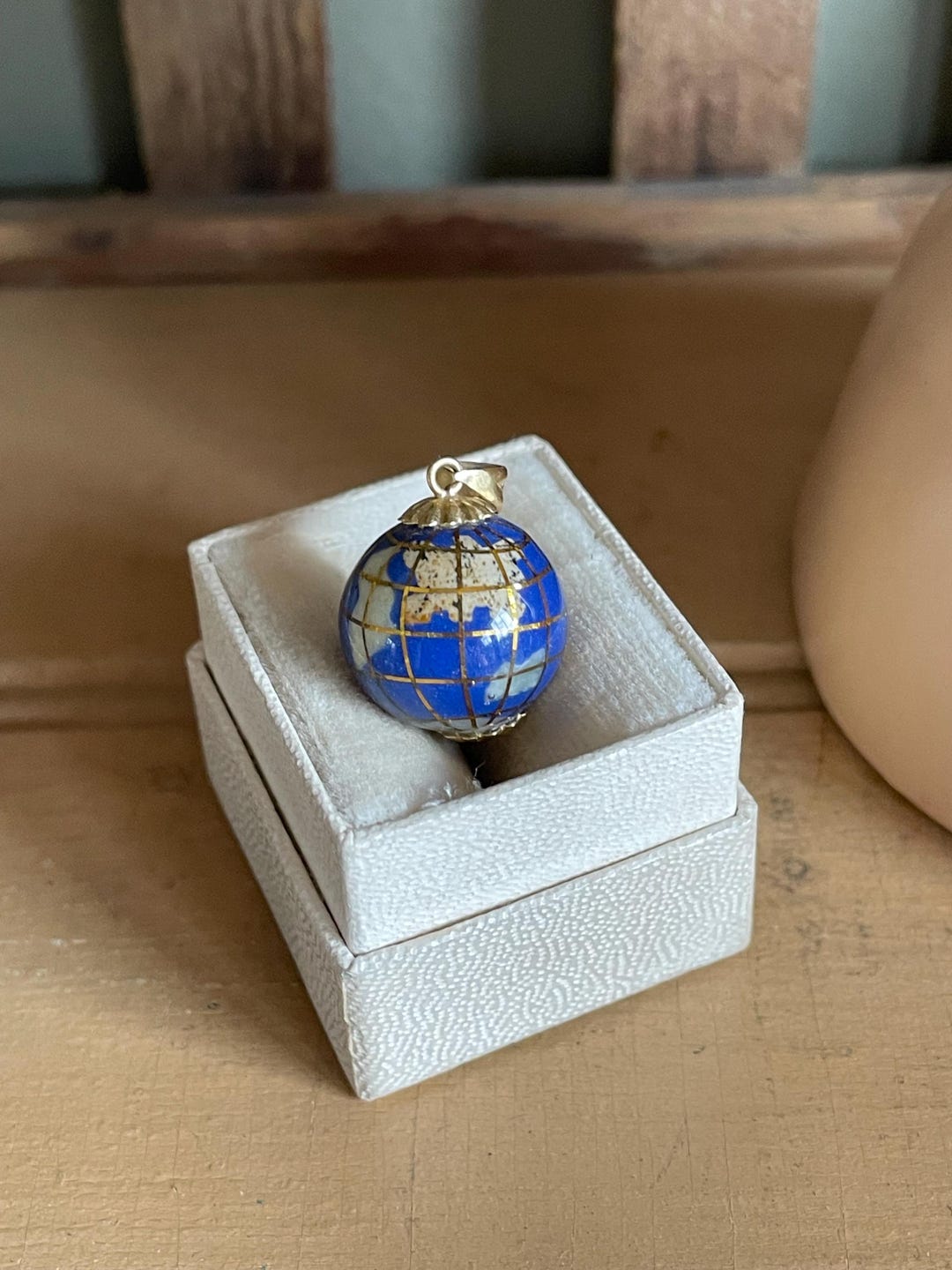 14K Yellow Gold World Globe Charm Pendant - Etsy