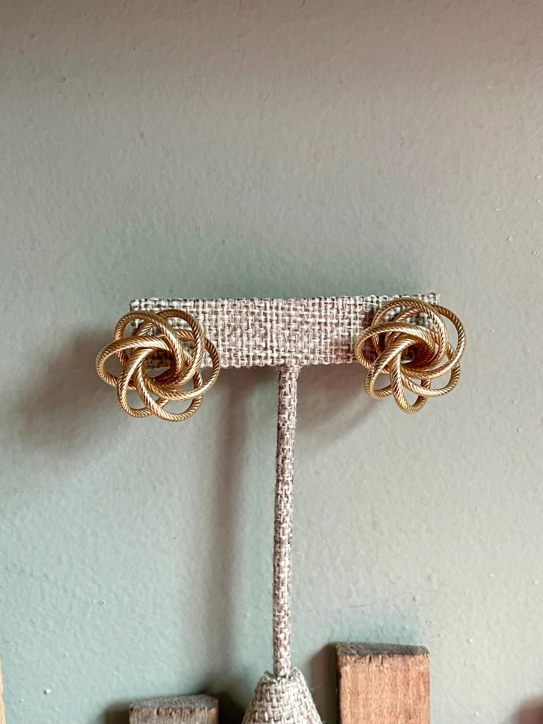 Vintage 14K Loopy Knot Earrings in Yellow Gold - Etsy